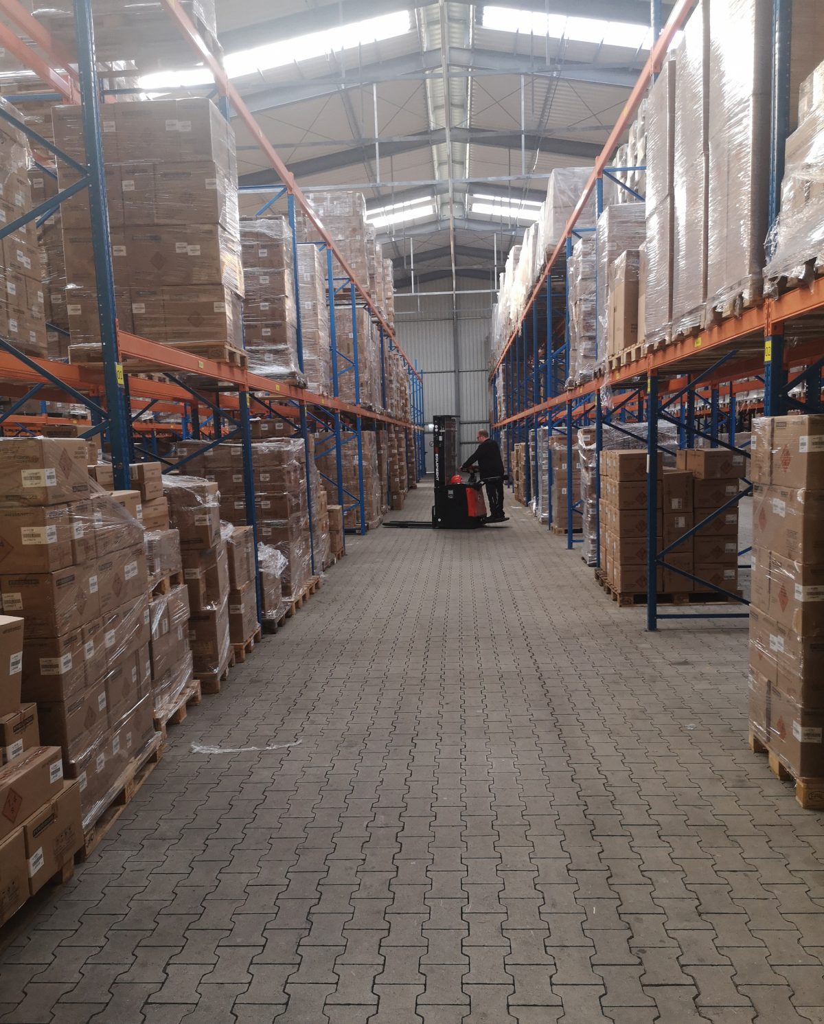 Warehousing - hansa-express logistics GmbH
